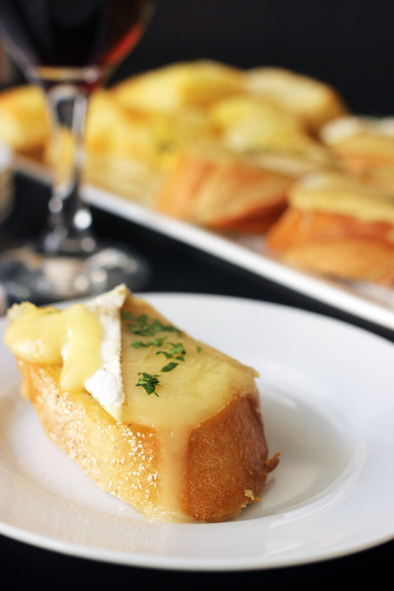 Garlic Brie Toasts - Good Cheap Eats