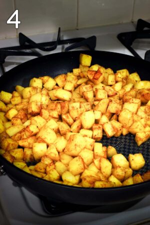 The BEST Curried Potatoes Recipe (Just 5 Ingredients!)