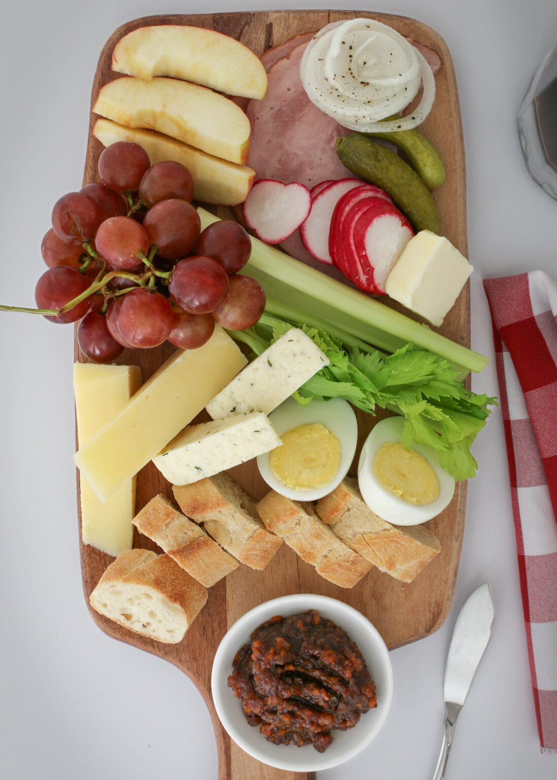 The Ploughman's Lunch or Traditional English Snack Plate - Good Cheap Eats